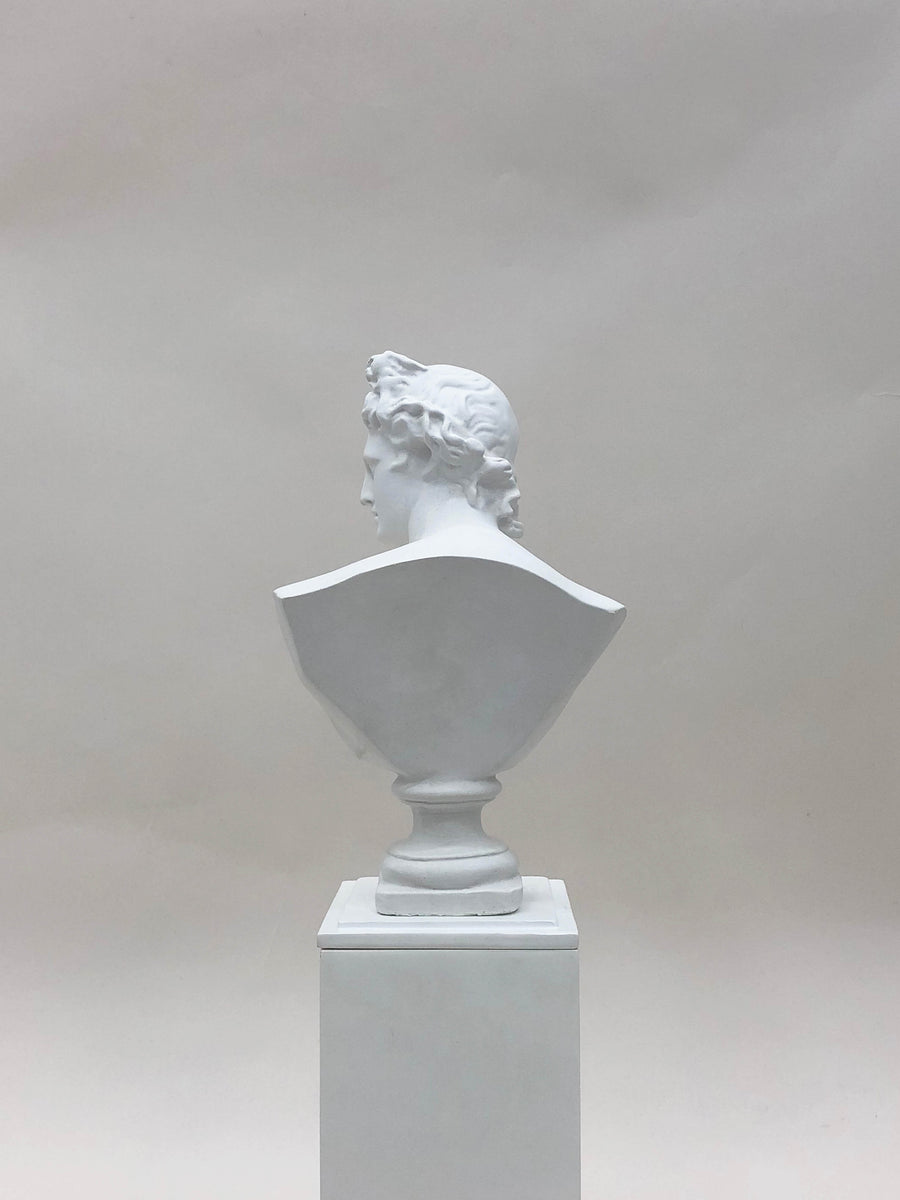 Apollo Sculpture Figure Feminine – Figure Féminine